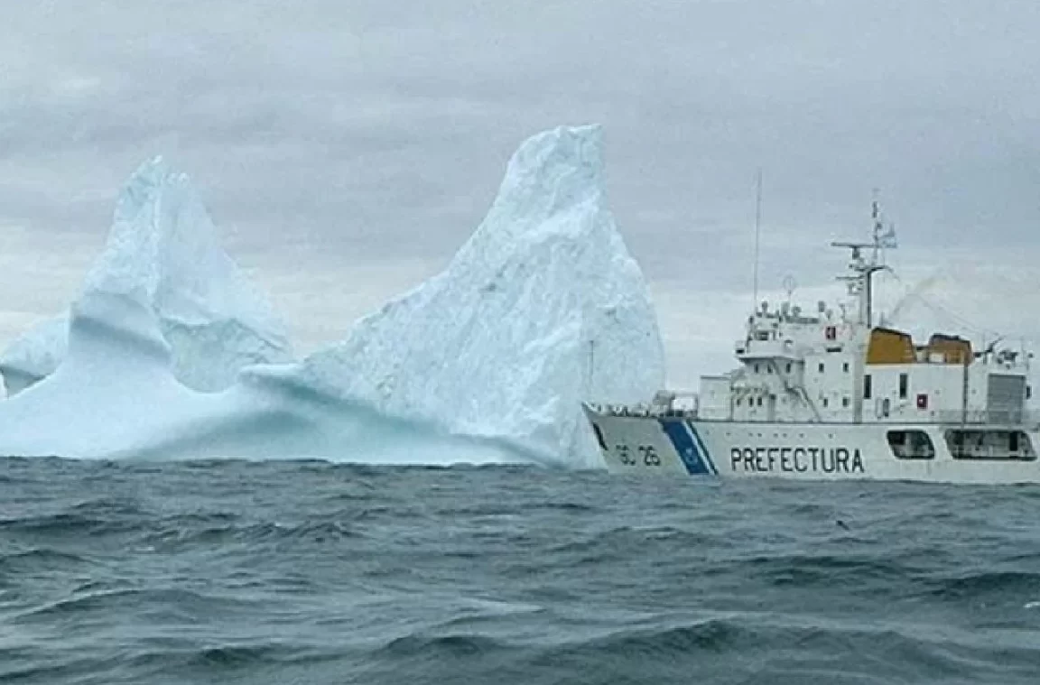 Emiten alertas por un nuevo avistamiento de témpanos de hielo cercanos ...